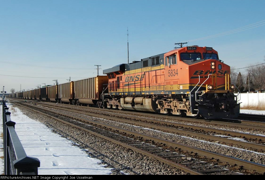 BNSF 5834